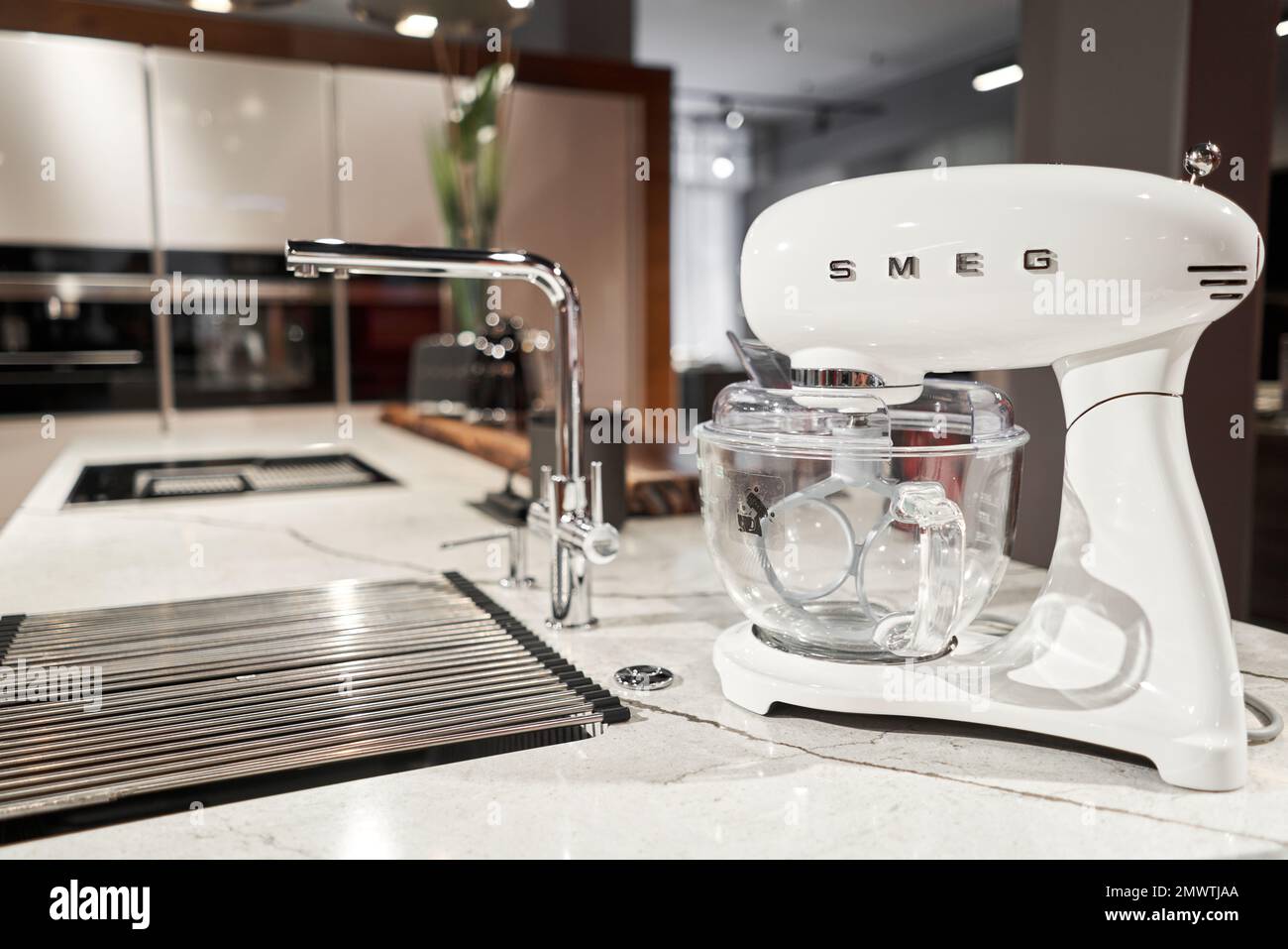 Smeg logo icon hi-res stock photography and images - Alamy