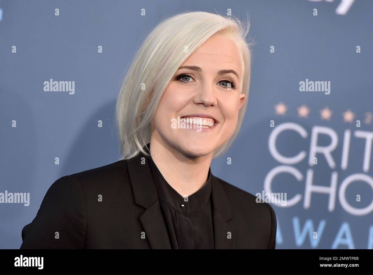 Hannah Hart arrives at the 22nd annual Critics' Choice Awards at the ...