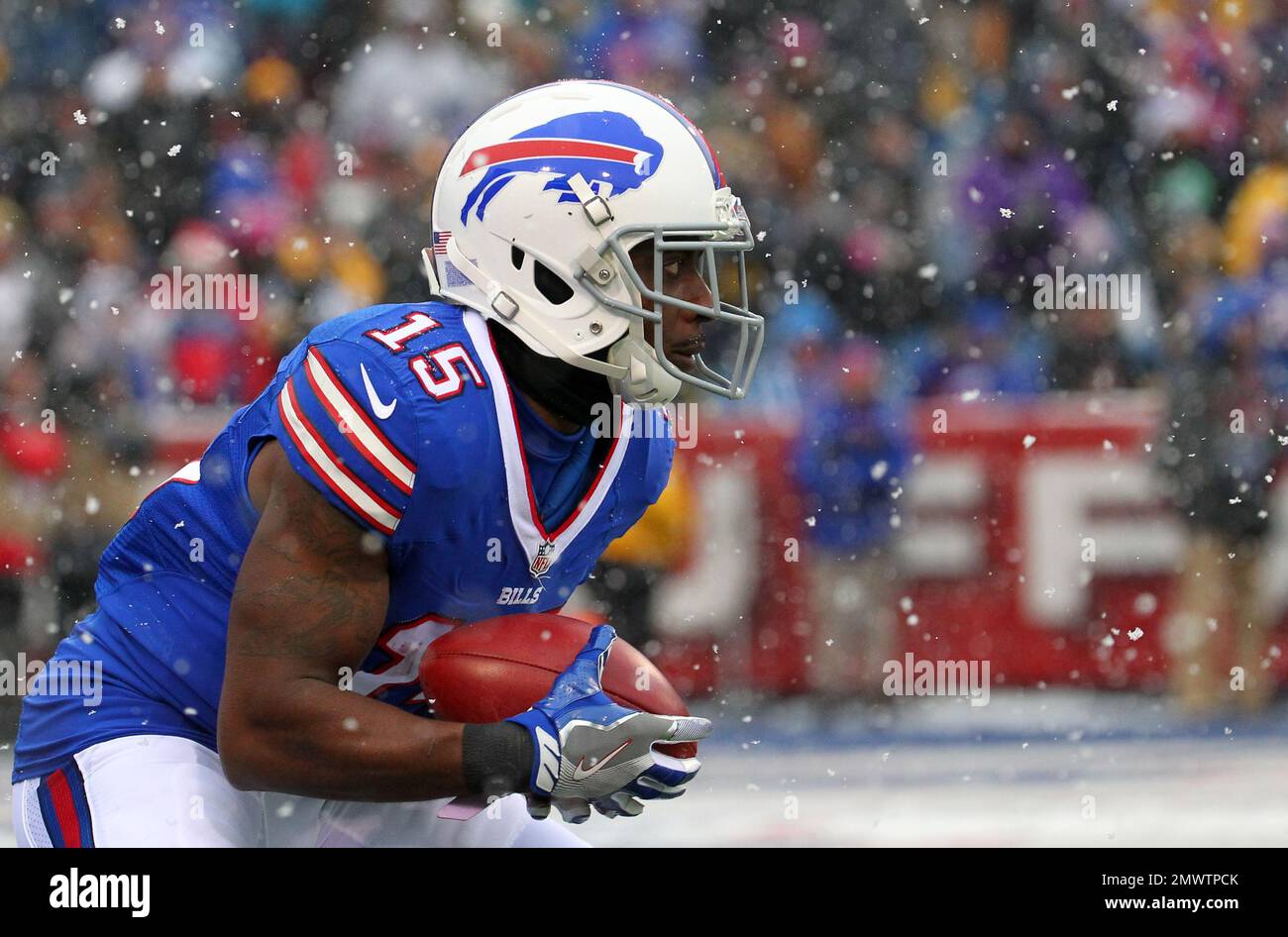 Buffalo Bills wide receiver Brandon Tate (15) runs back a kickoff ...