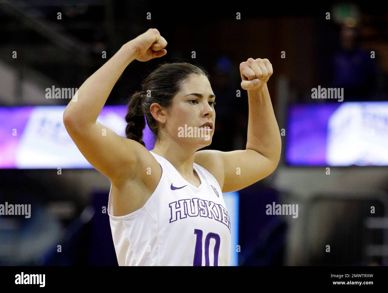 Washington's Kelsey Plum stretches in the second half of an NCAA ...