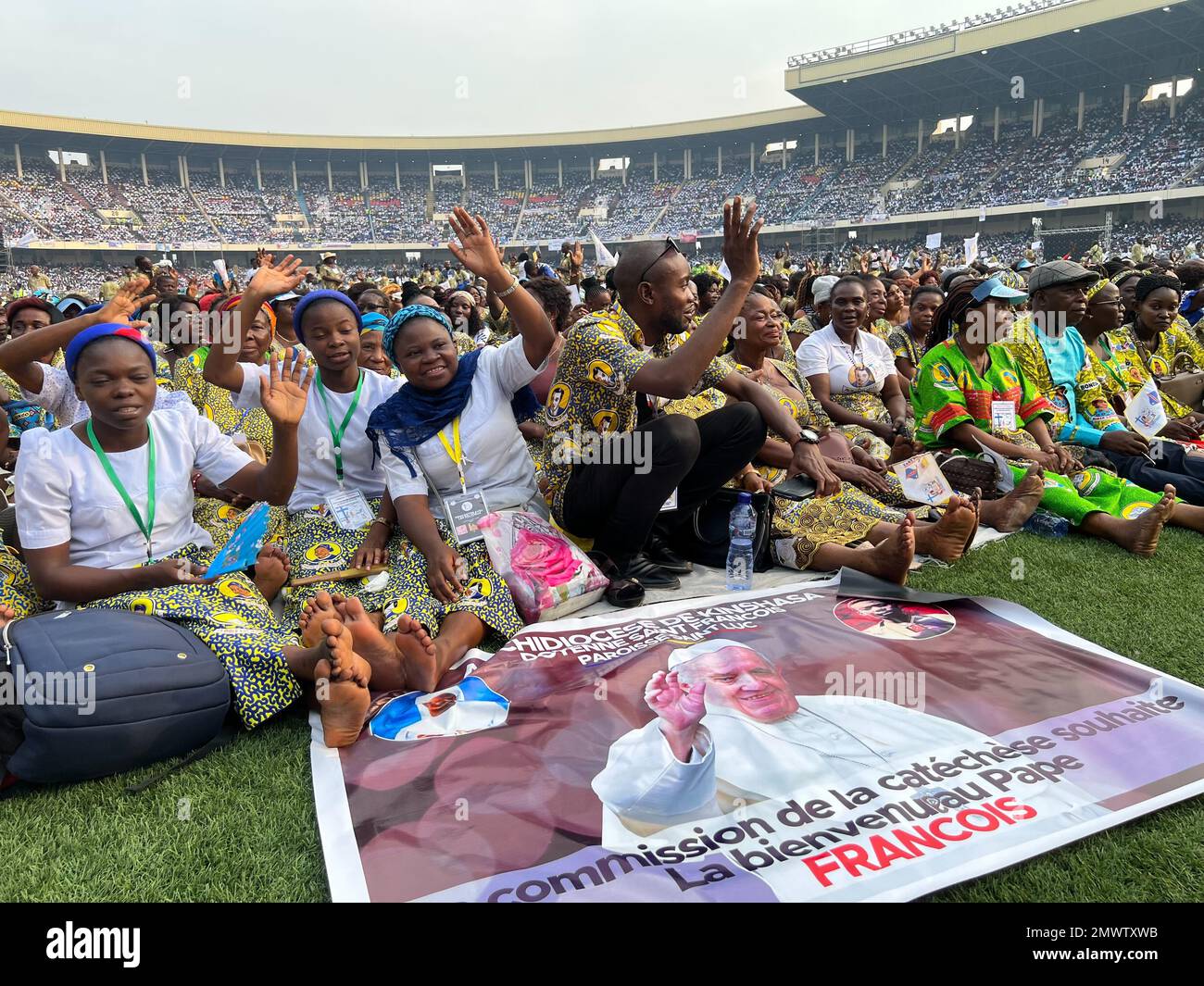 02 February 2023, Democratic Republic of the Congo, Kinshasa: Numerous ...