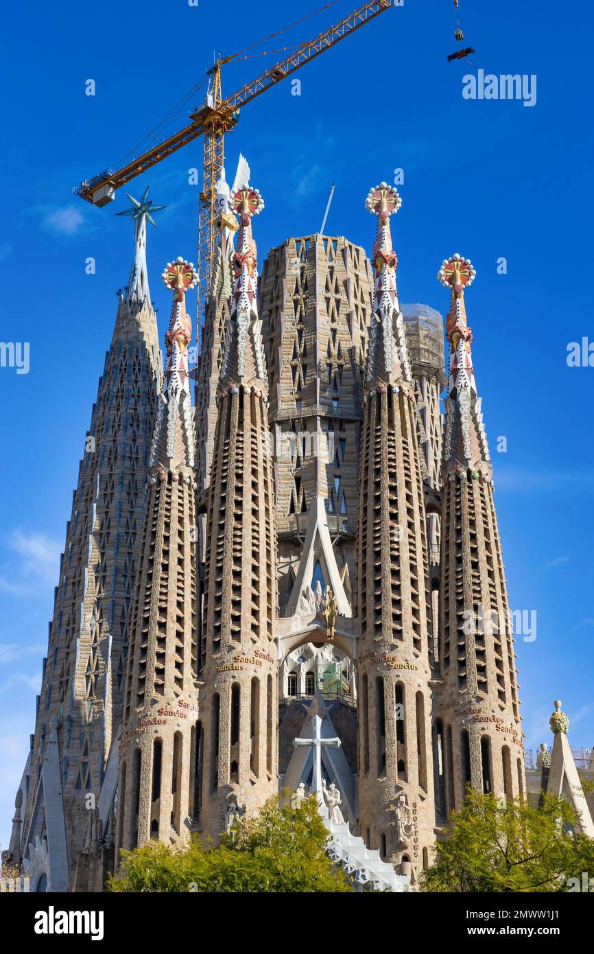 Basílica i Temple Expiatori de la Sagrada Família, shortened as the ...