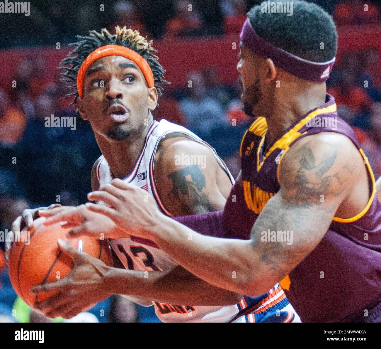 Illinois' guard Tracy Abrams (13) looks to get around Central Michigan ...