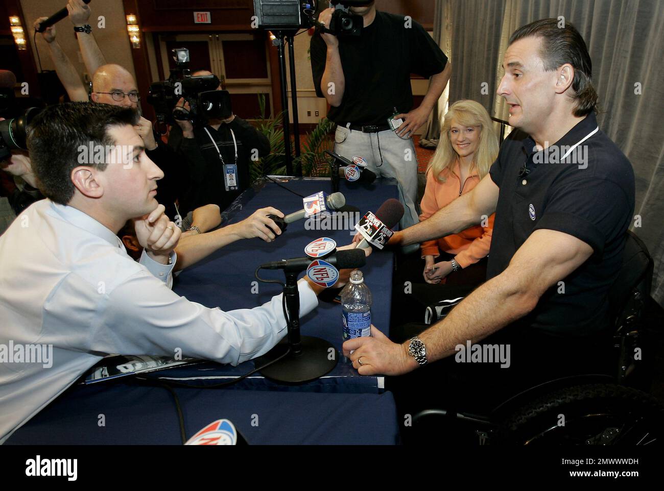 FILE - In a Thursday, Feb. 2, 2006 file photo, former Detroit Lions ...