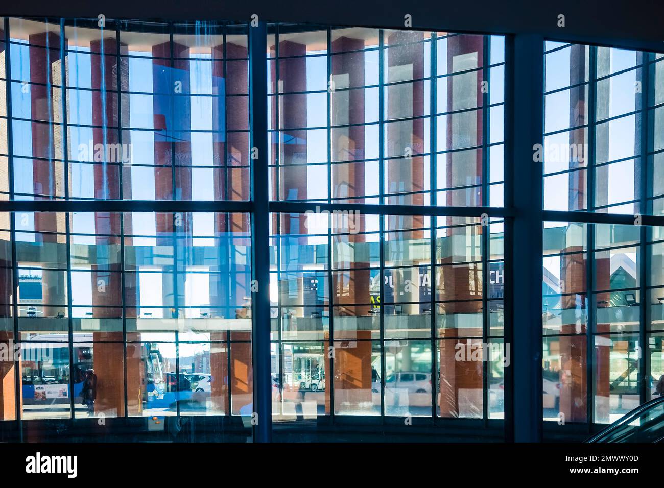 Light coming down stairs hi-res stock photography and images - Alamy