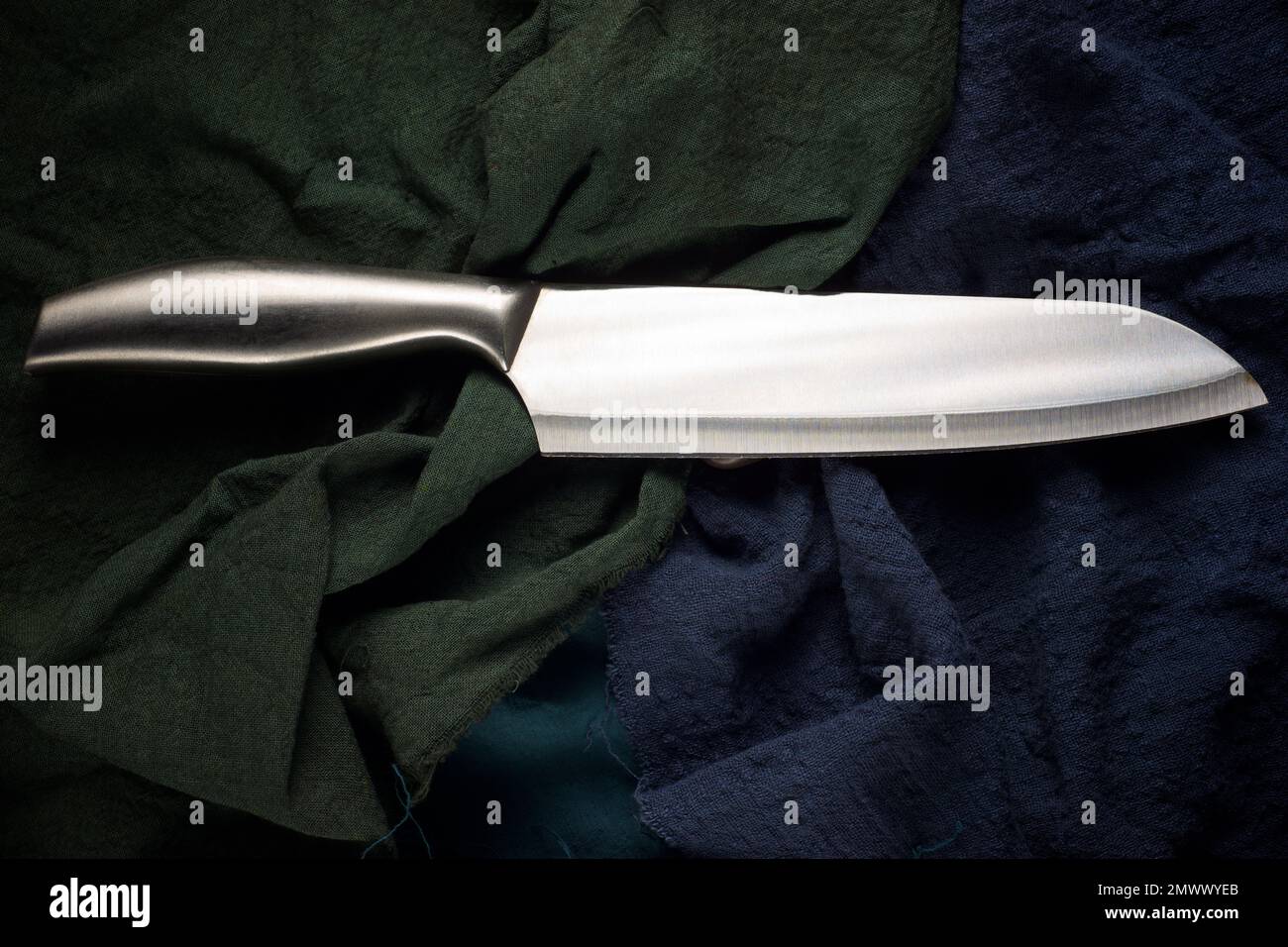 Kitchen knife and cloth hi-res stock photography and images - Alamy