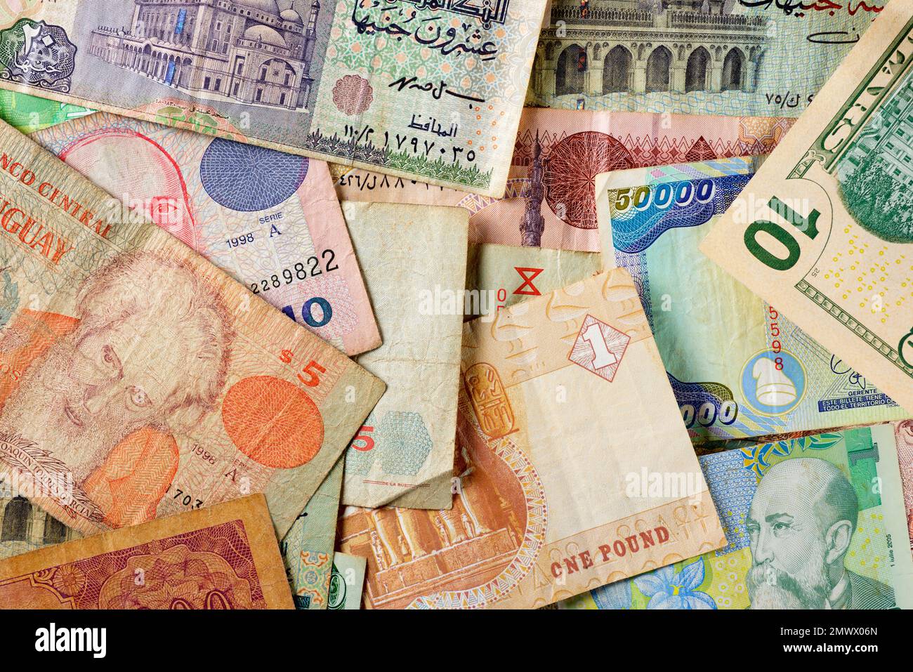 Group of people money above hi-res stock photography and images - Alamy