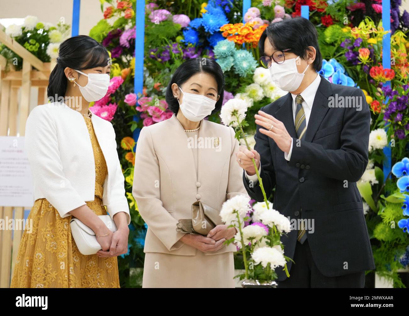Crown Prince Akishino, Crown Princess Kiko (center) and their second ...