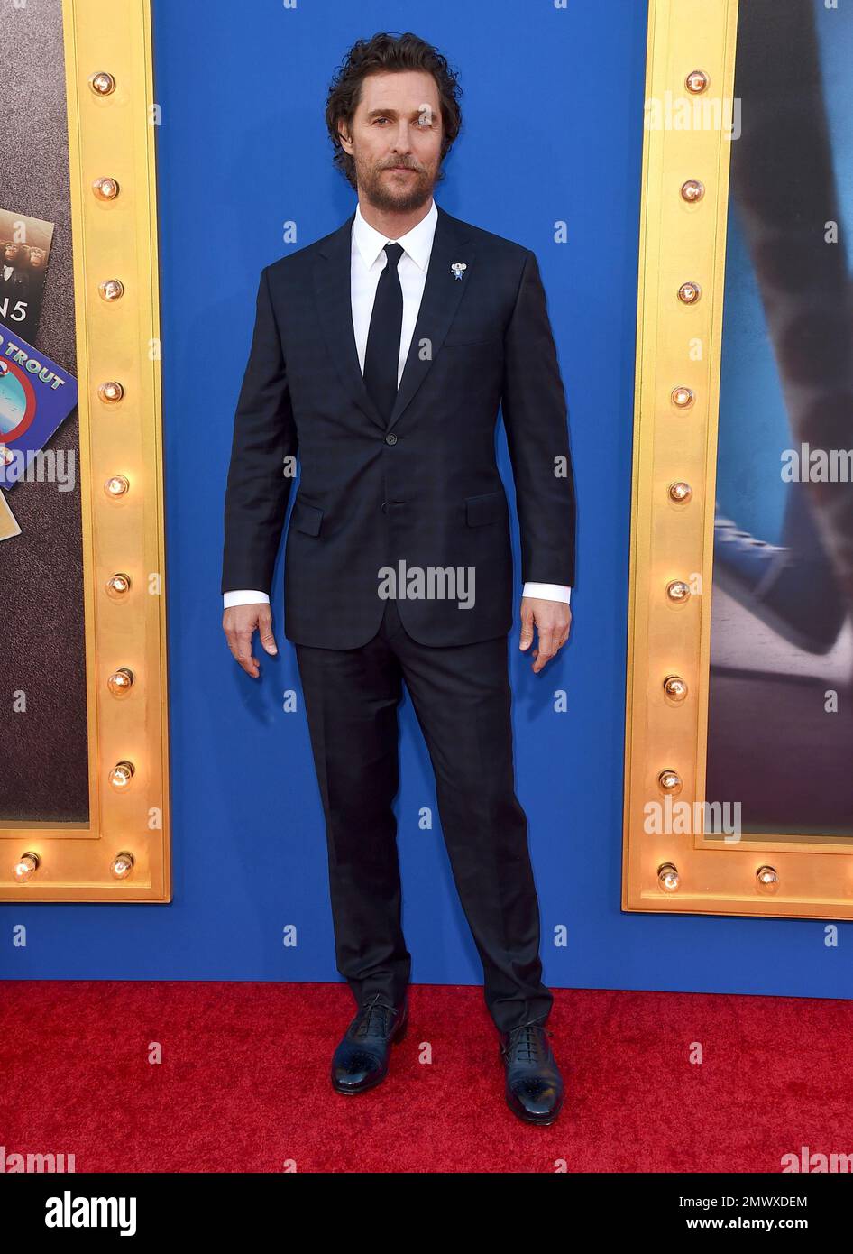Matthew McConaughey arrives at the world premiere of "Sing" at the ...