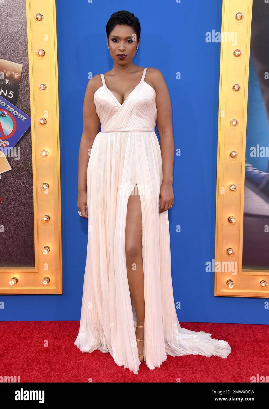 Jennifer Hudson arrives at the world premiere of "Sing" at the ...