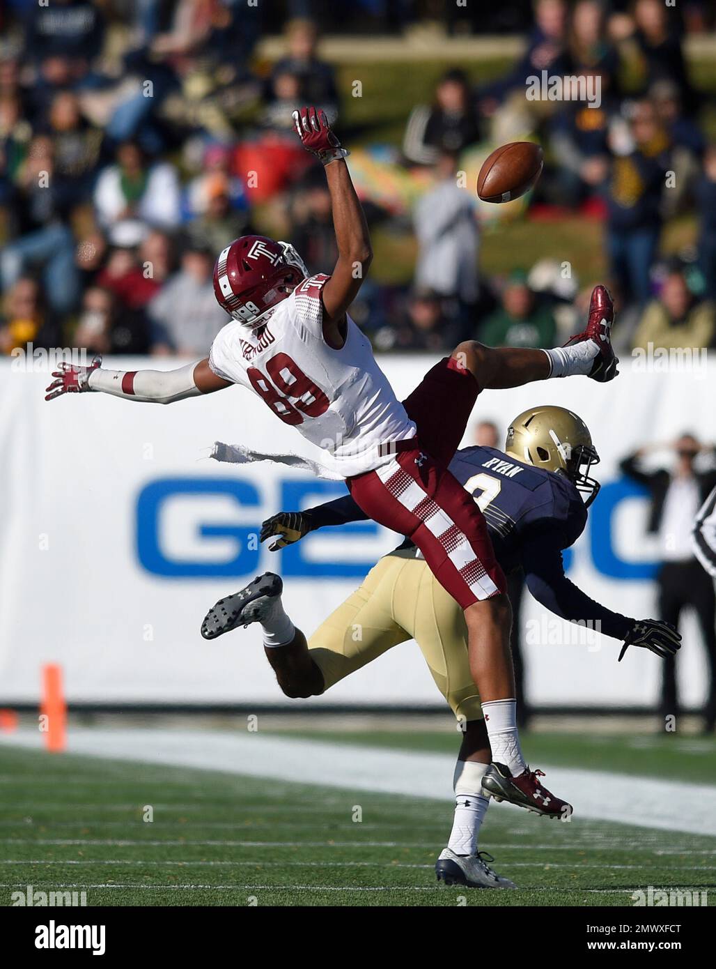 Temple wide receiver Keith Kirkwood (89) is unable to make a catch as ...
