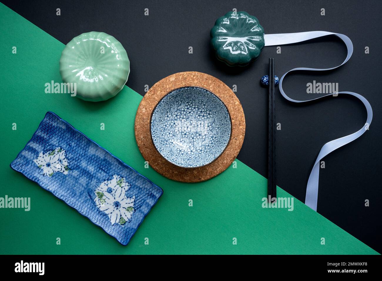 Food table setting hi-res stock photography and images - Alamy