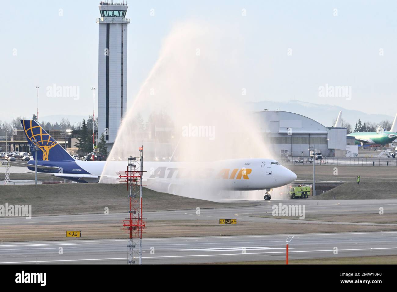 Atlas Air's 747-8F (N863GT), the last Jumbo departs Boeing's Everett ...
