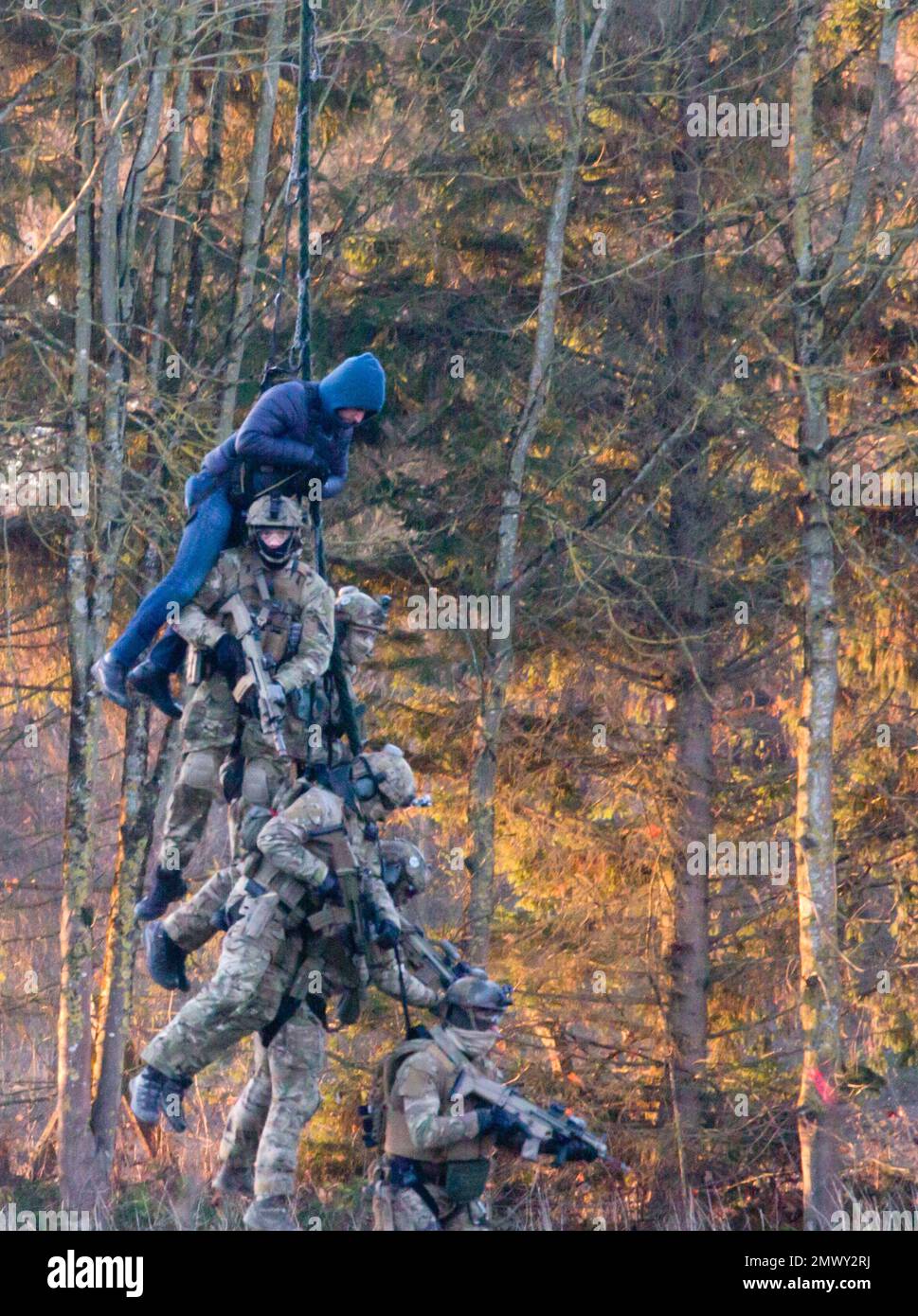 Soldiers from the Belgian Special Forces perform an extraction by ...