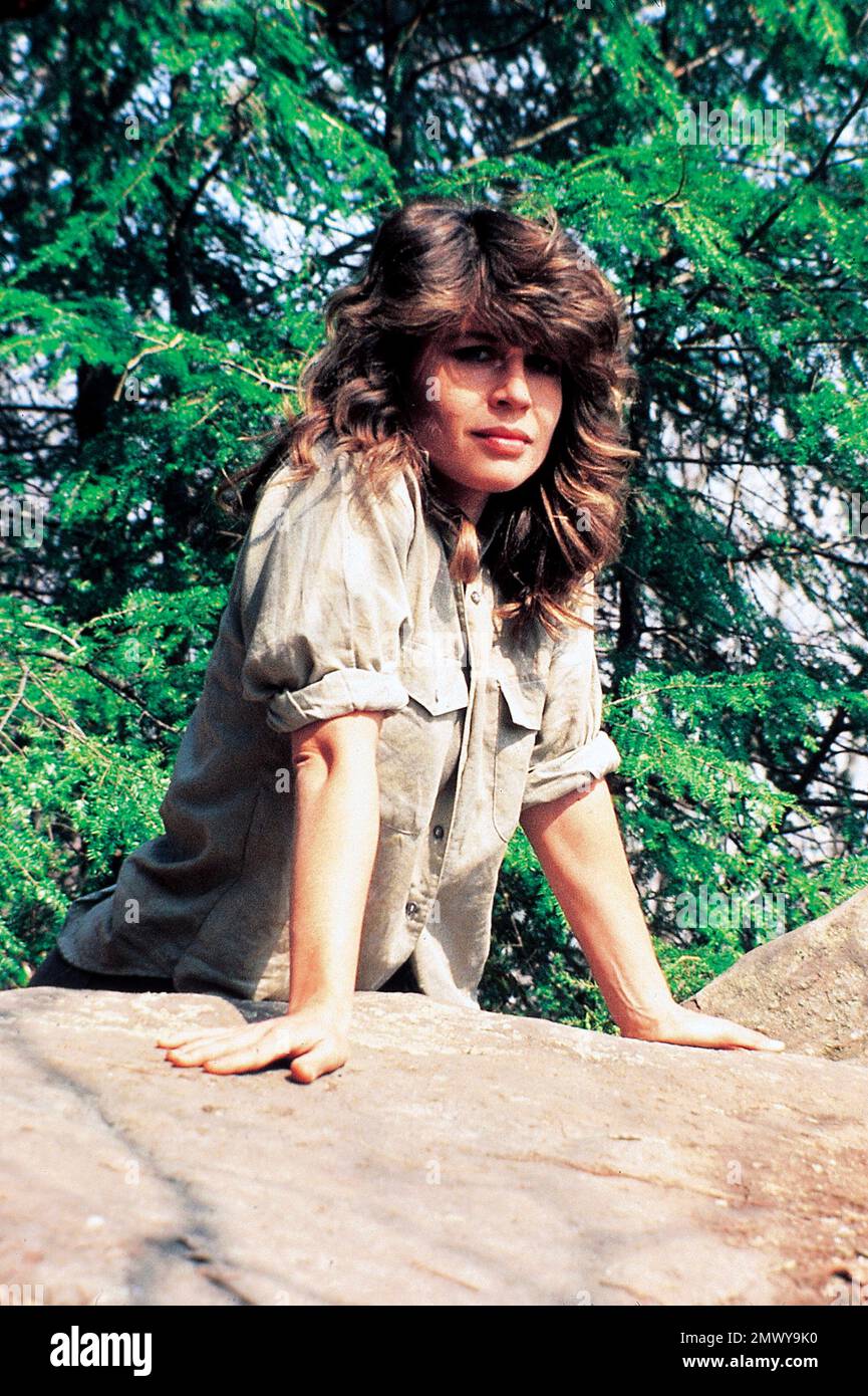 1986 usa linda hamilton hi-res stock photography and images - Alamy