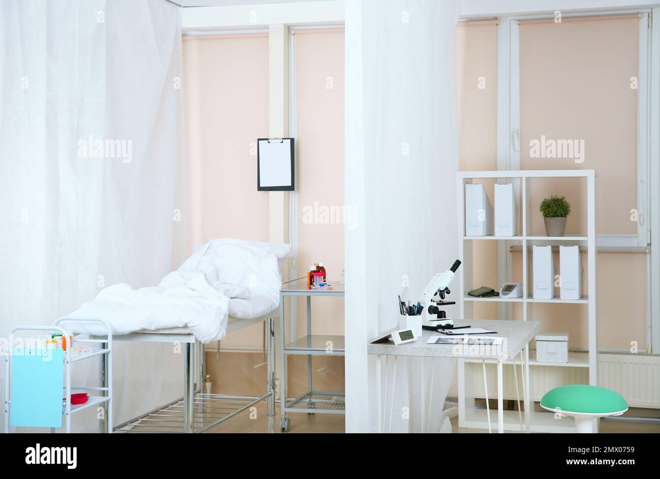 Modern interior of doctor's office with couch Stock Photo - Alamy