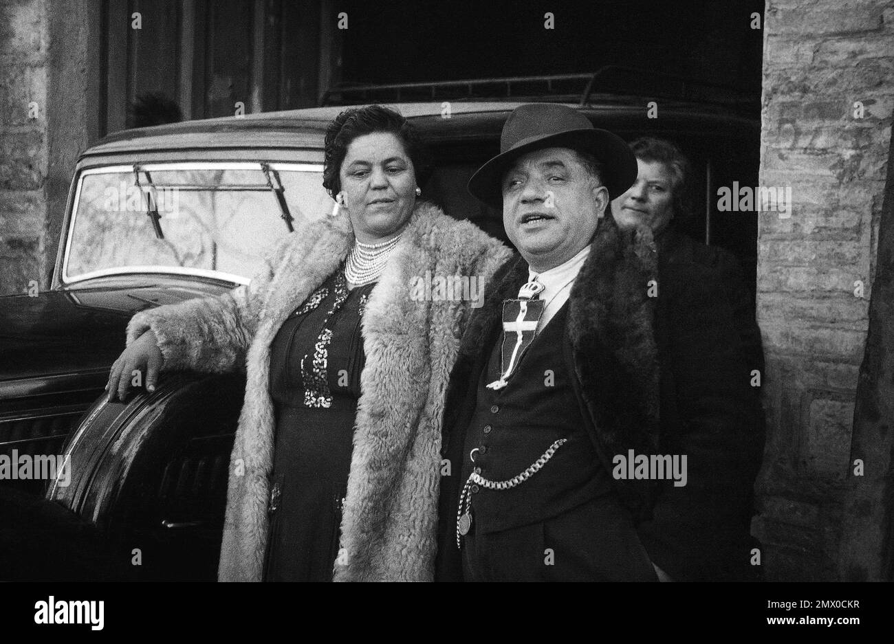 Neapolitan character Giuseppe Navarra, right, otherwise known as "The ...