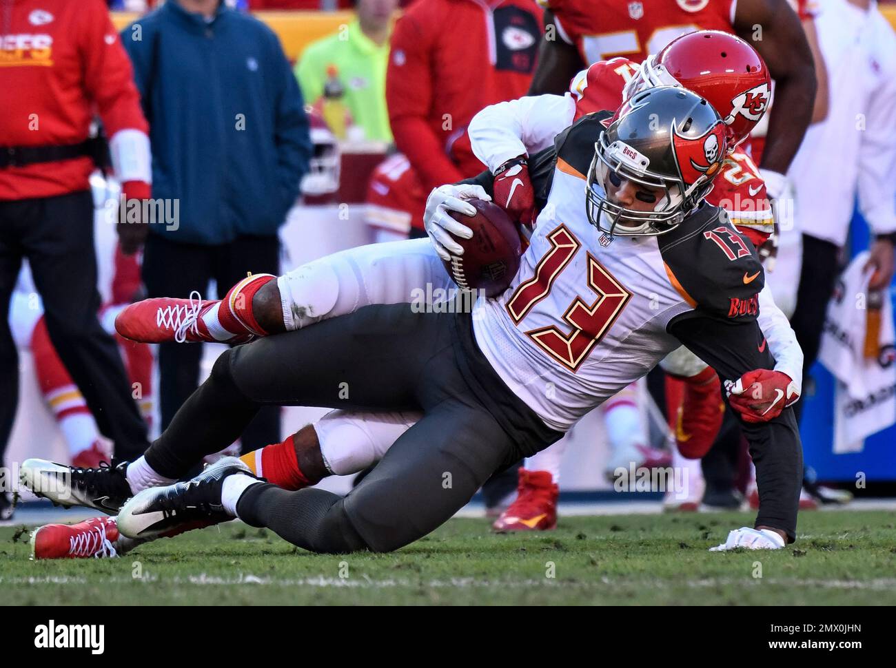Tampa Bay Buccaneers wide receiver Mike Evans (13) makes a catch ...