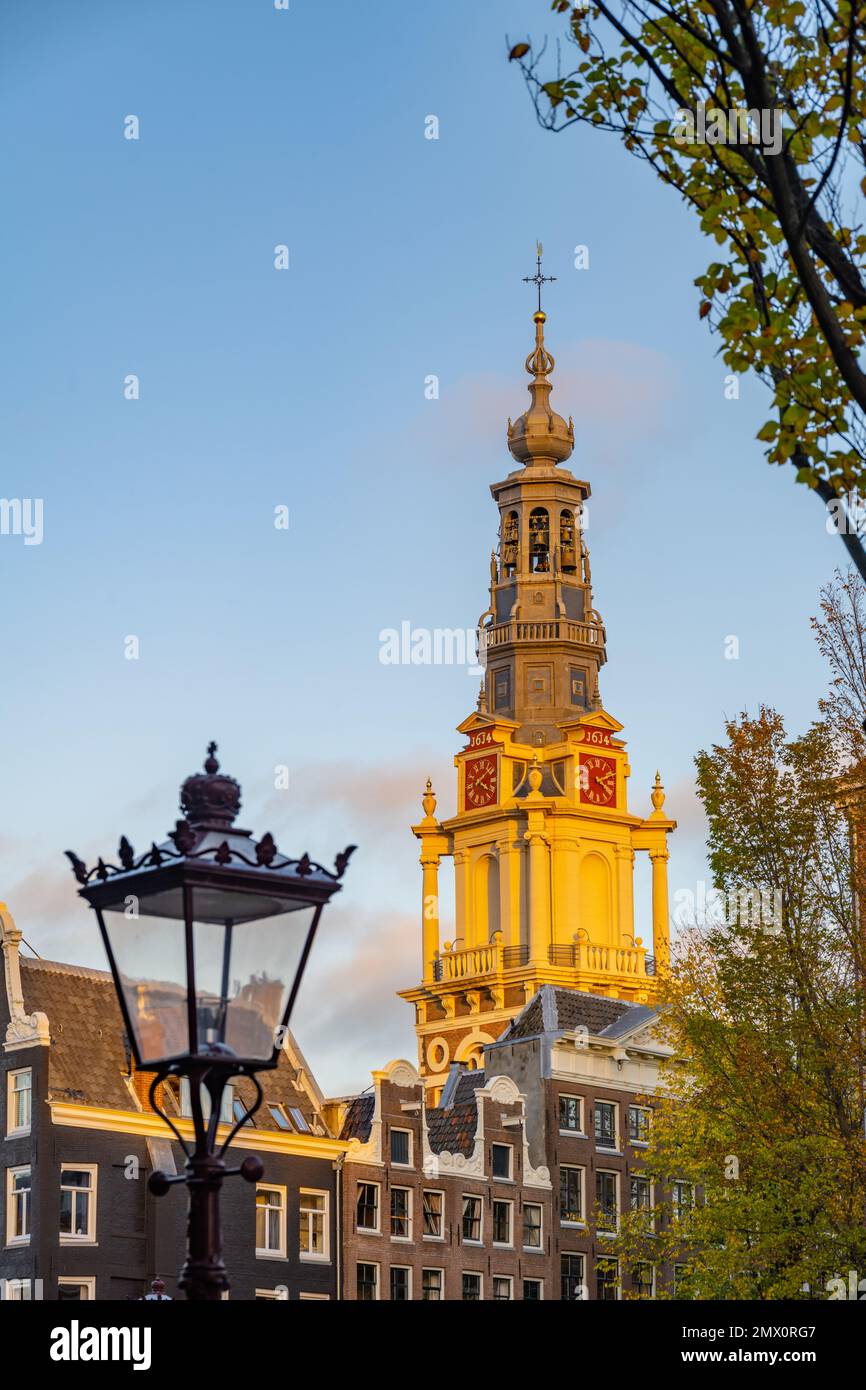 Looking up at the spire of the 17th century Zuiderkerk church at ...