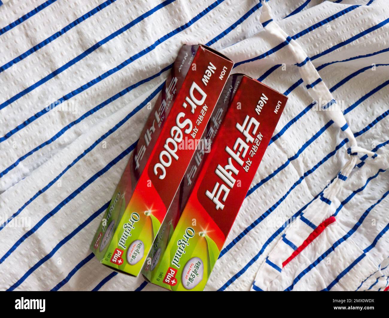 Toothpaste Lion DR. SEDOC Original PLUS+ Stock Photo - Alamy