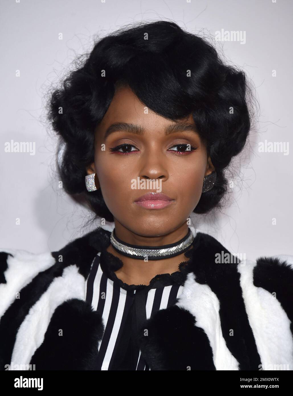 Janelle Monae arrives at the American Music Awards at the Microsoft ...