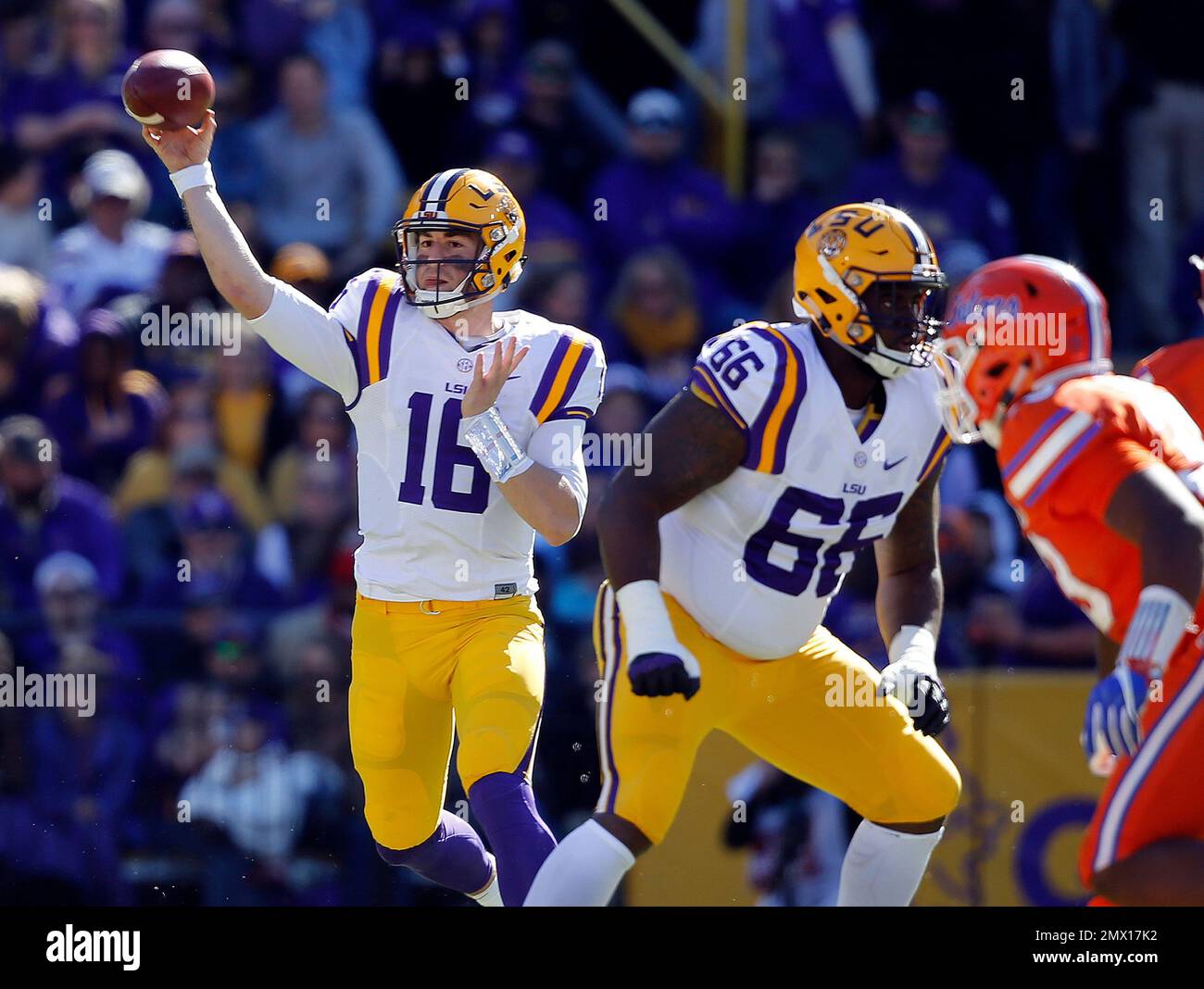 LSU quarterback Danny Etling (16) passes in the first half an NCAA ...