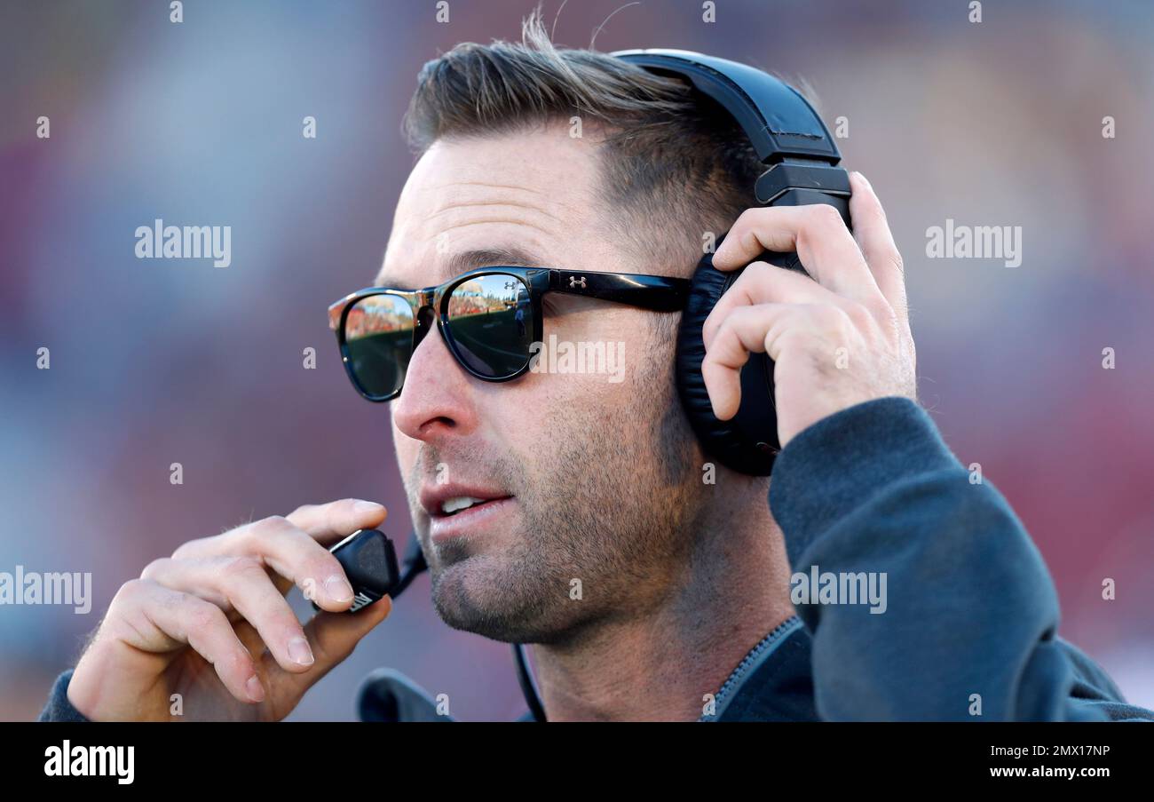 Texas Tech head coach Kliff Kingsbury watches from the sideline during ...