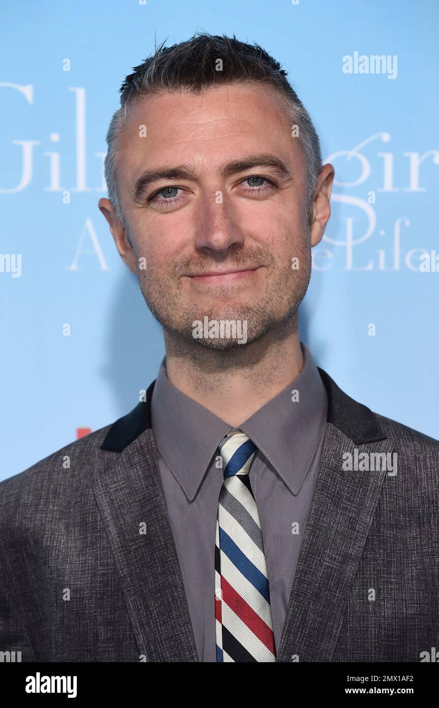 Sean Gunn arrives at the premiere of "Gilmore Girls: A Year In The Life ...