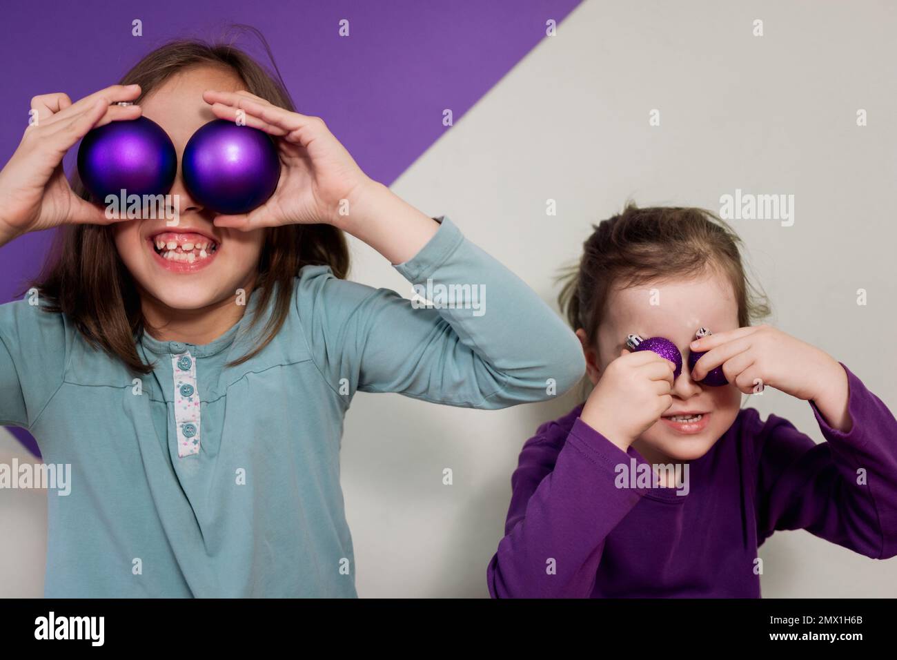 Family portrait humor hi-res stock photography and images - Alamy