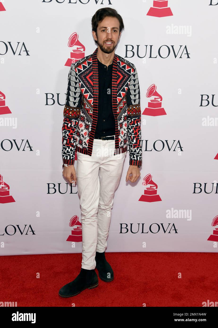 Esteman arrives at the Latin Recording Academy Person of the Year ...