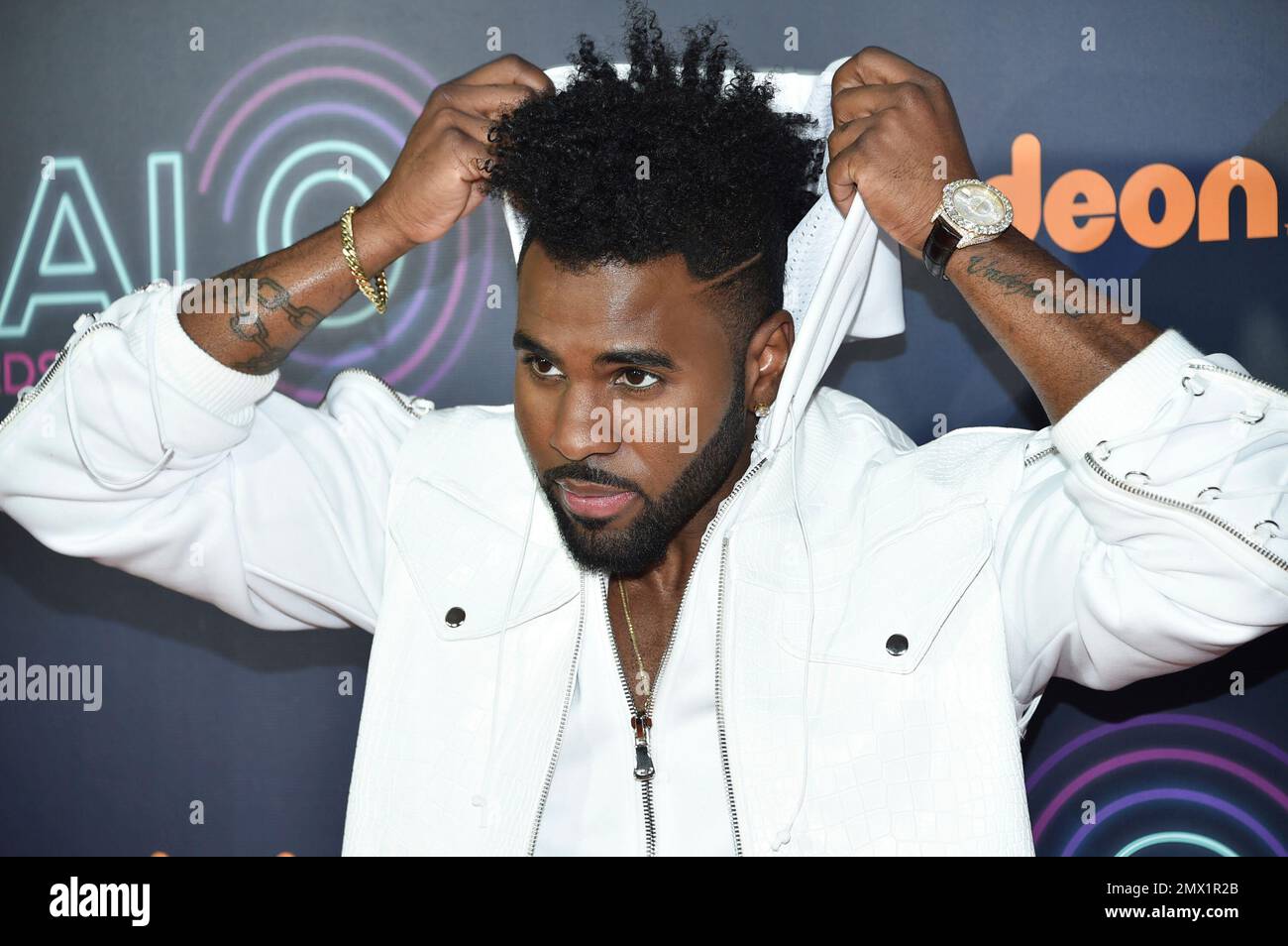 Singer Jason Derulo attends the 2016 Nickelodeon HALO Awards at Pier 36 ...