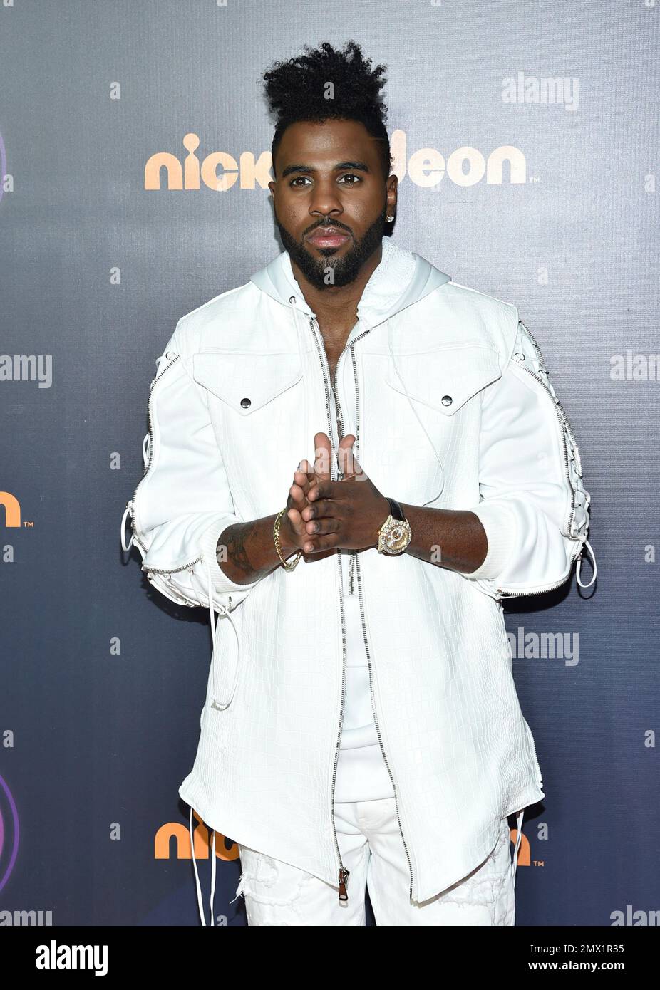 Singer Jason Derulo attends the 2016 Nickelodeon HALO Awards at Pier 36 ...