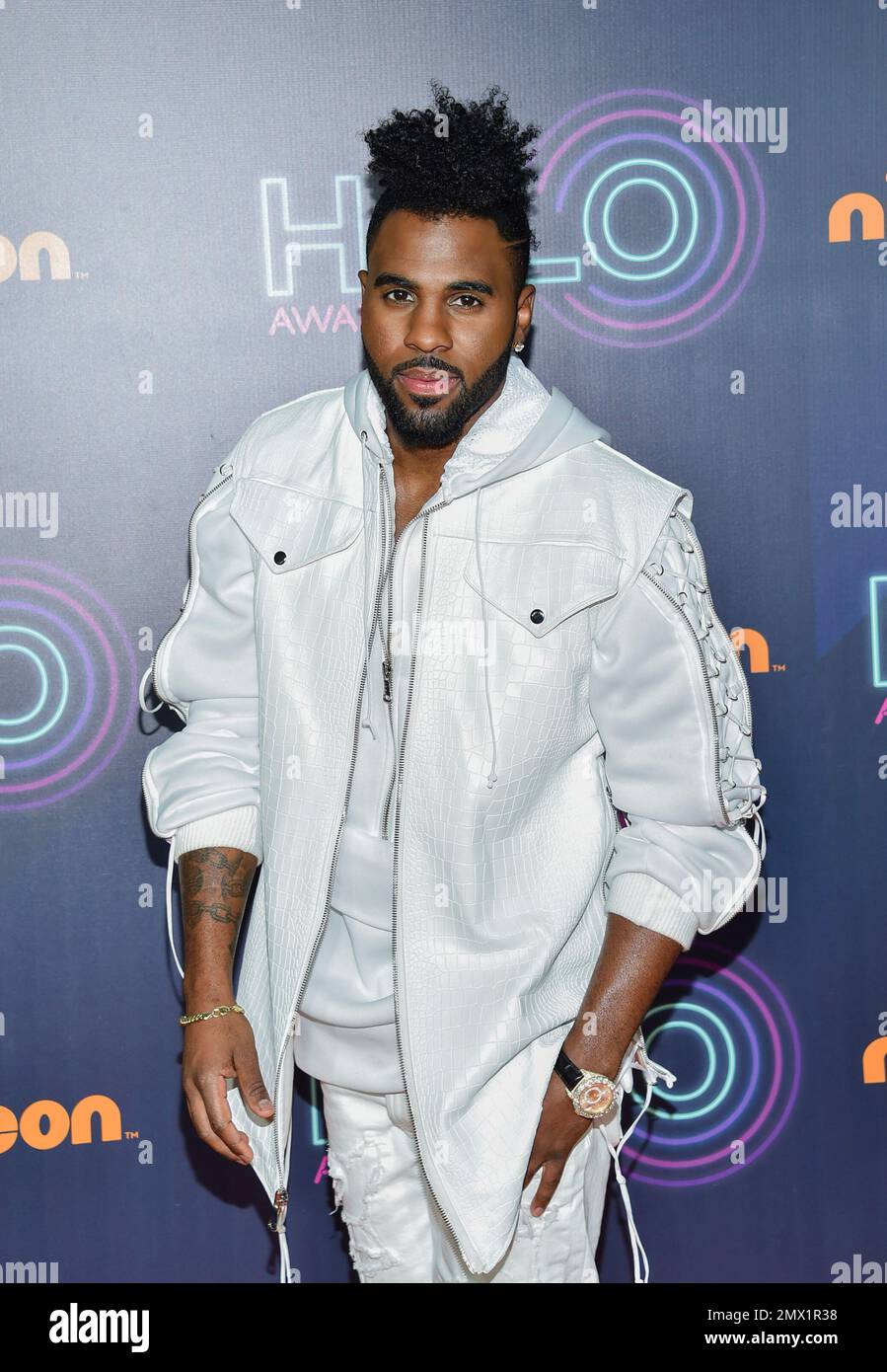 Singer Jason Derulo attends the 2016 Nickelodeon HALO Awards at Pier 36 ...