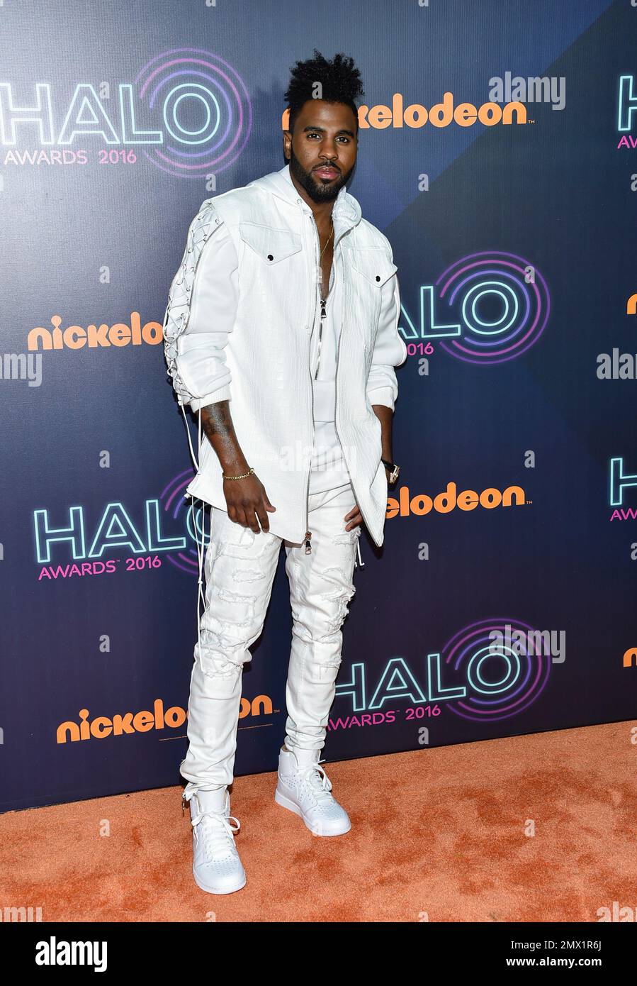 Singer Jason Derulo attends the 2016 Nickelodeon HALO Awards at Pier 36 ...