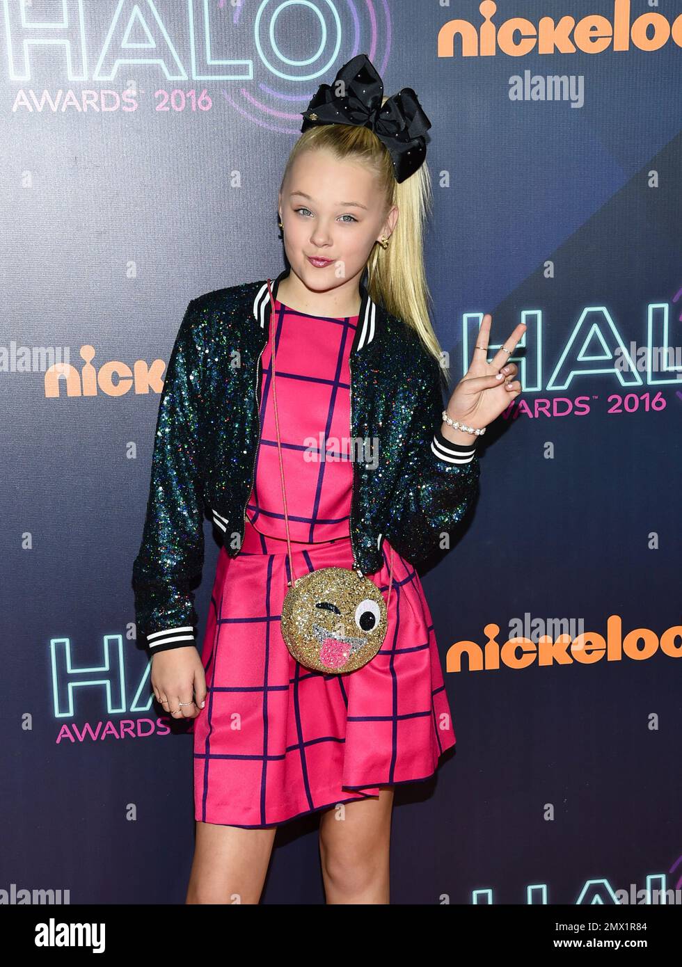 Singer Jojo Siwa attends the 2016 Nickelodeon HALO Awards at Pier 36 on ...