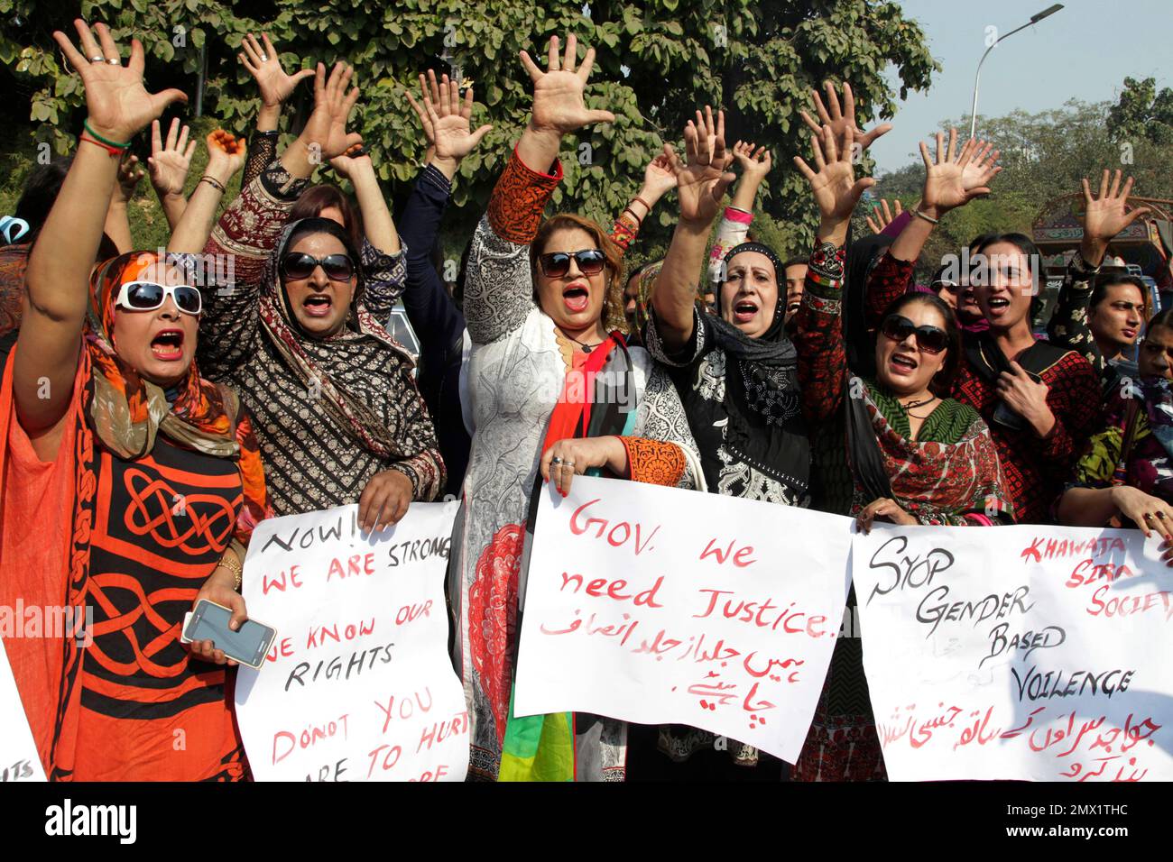 Members of Pakistan's transgender community and their supporters ...