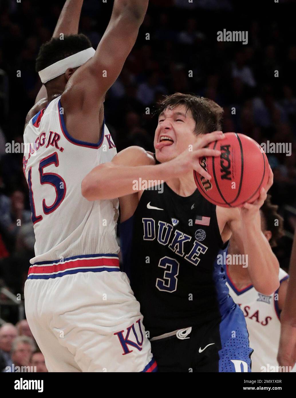Duke guard Grayson Allen (3) drives to the basket against Kansas ...