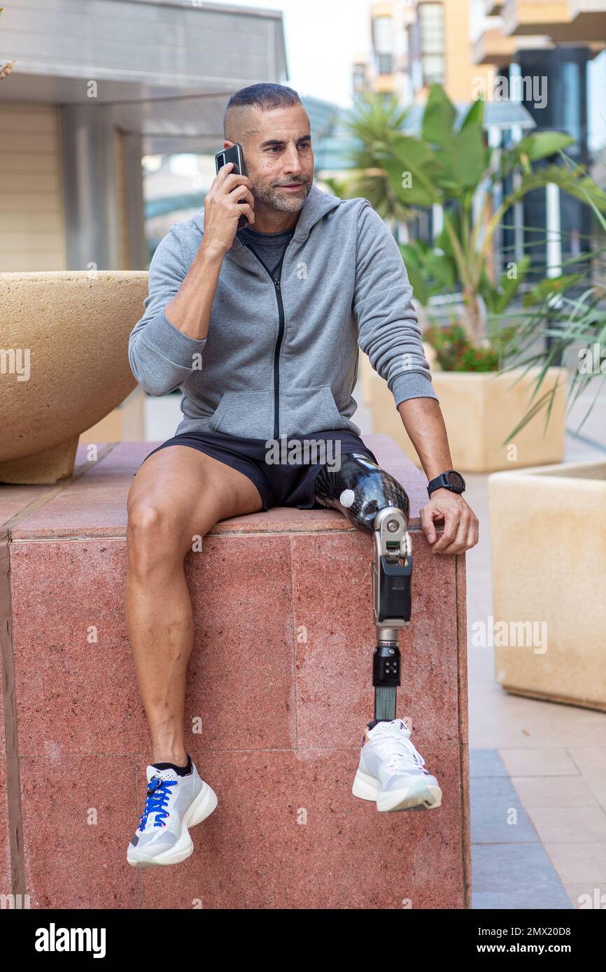 Leg break hi-res stock photography and images - Alamy