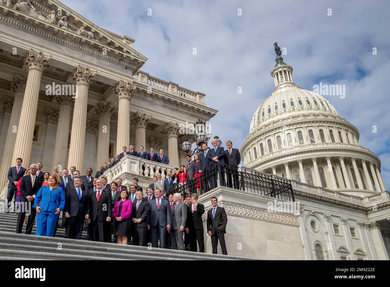Newly-elected House members gather for a freshman class photo on the ...