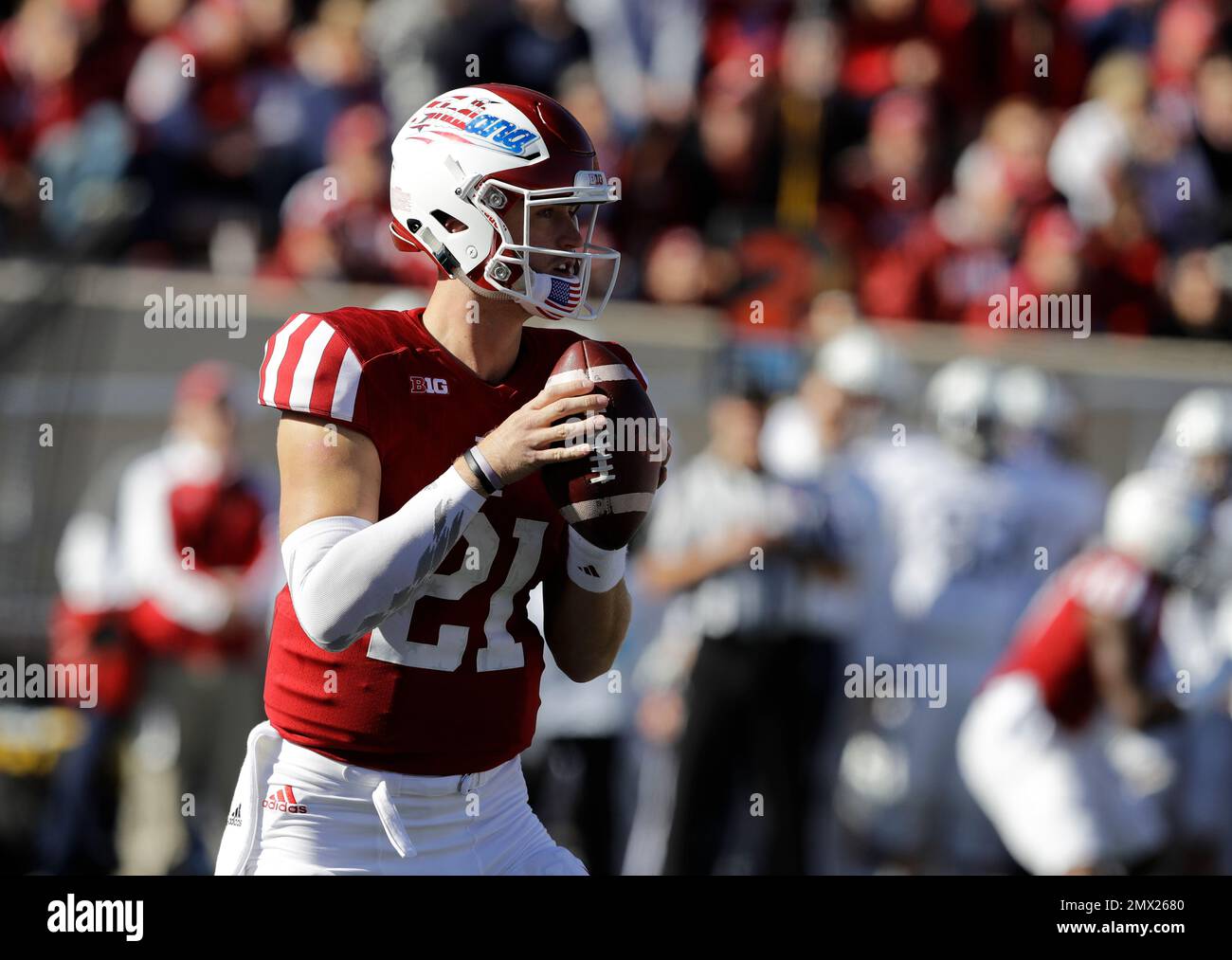 Indiana quarterback Richard Lagow looks to throw during the first half ...