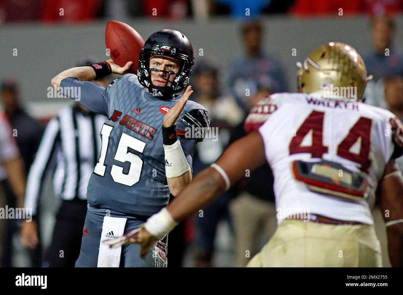 North Carolina State 's Ryan Finley (15) passes the ball during the ...