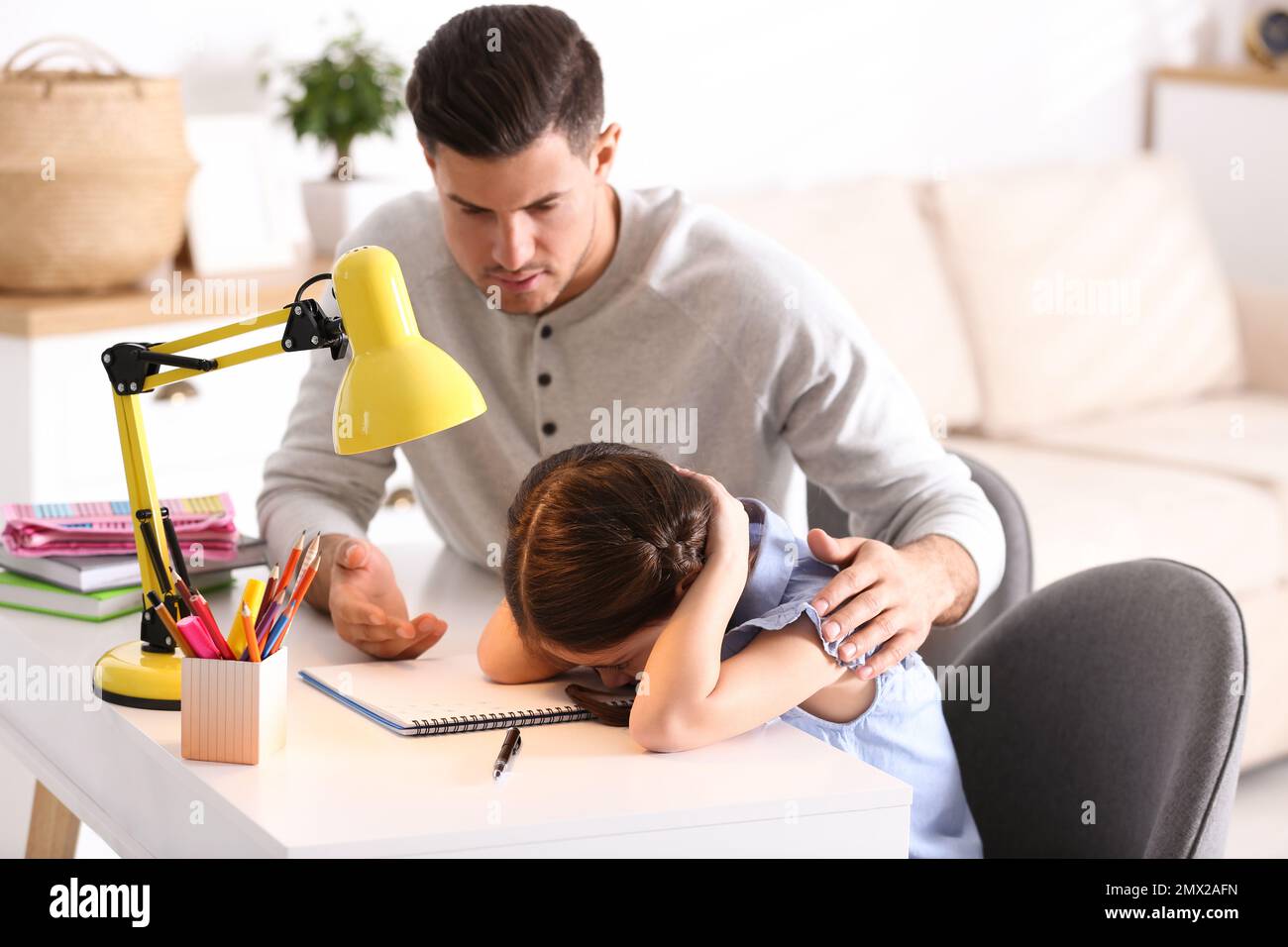 Father scolding daughter hi-res stock photography and images - Alamy