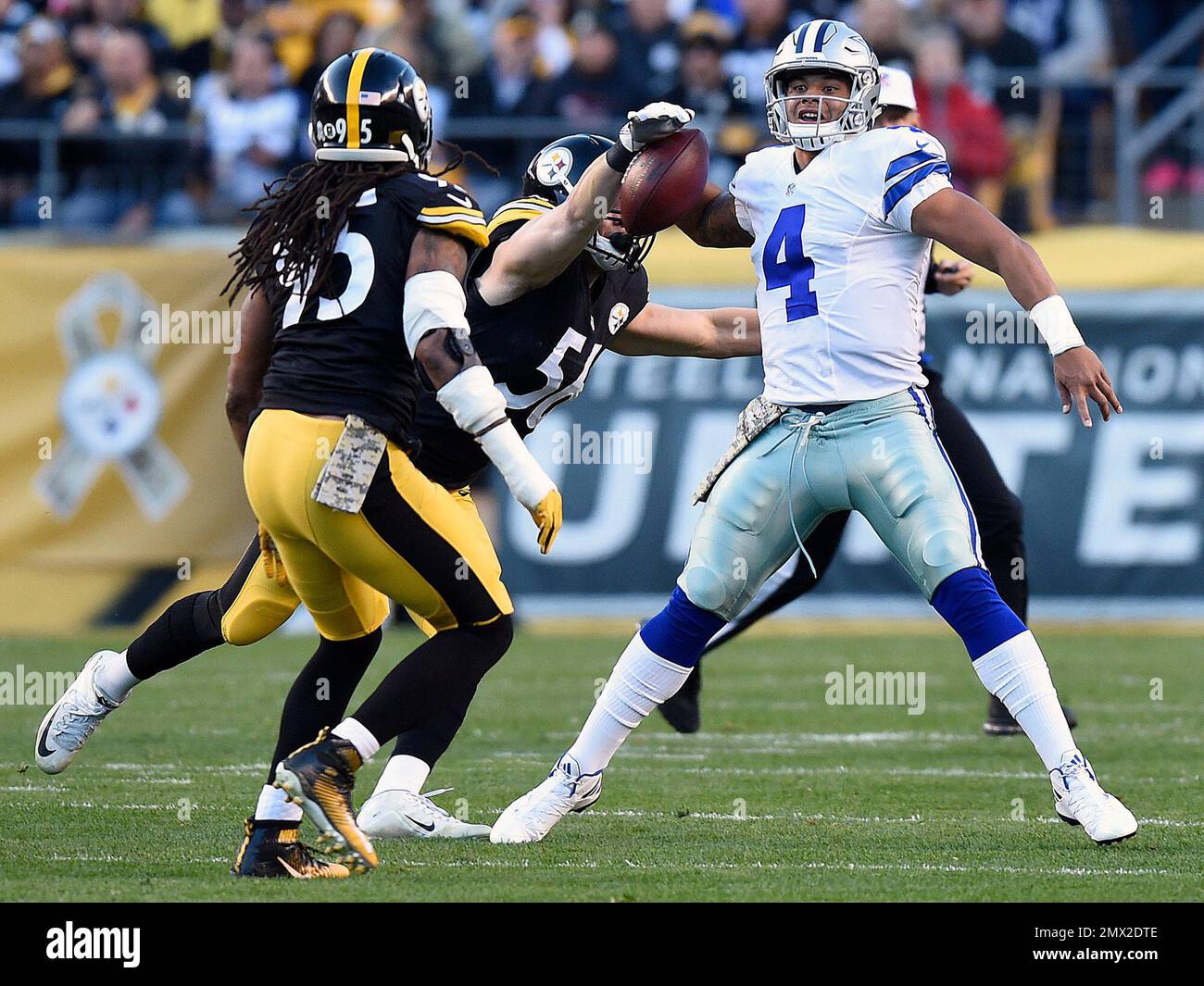 Pittsburgh Steelers outside linebacker Anthony Chickillo (56) forces a ...