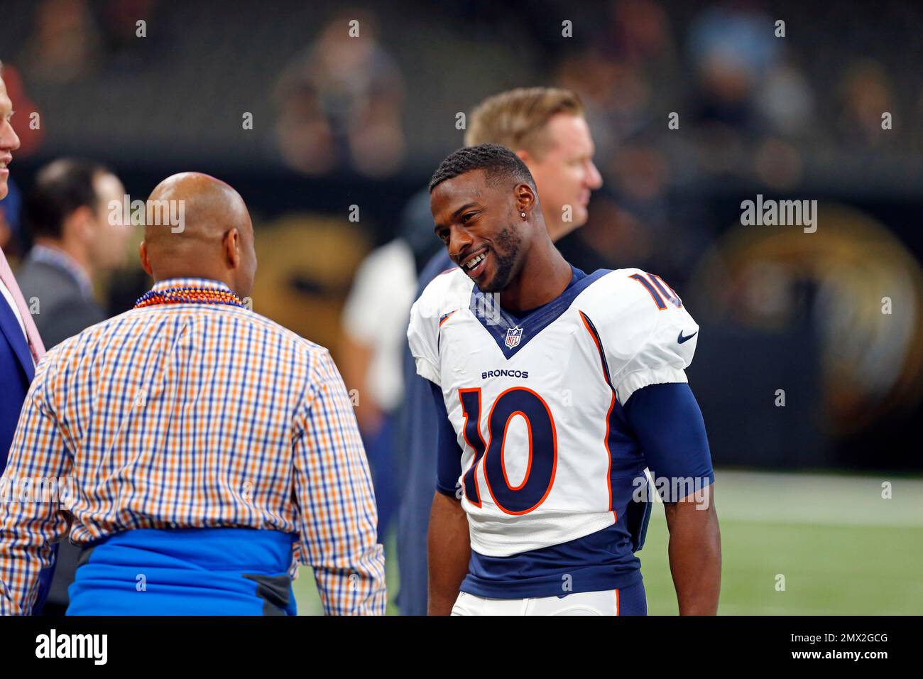 Denver Broncos wide receiver Emmanuel Sanders (10) talks with Denver ...