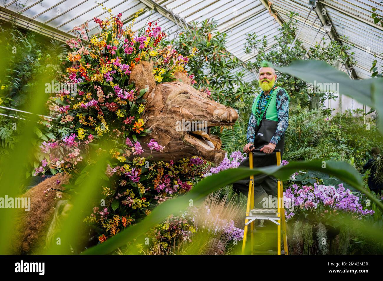 London, UK. 2nd Feb, 2023. Henck Rolling, the in-house florist, makes ...