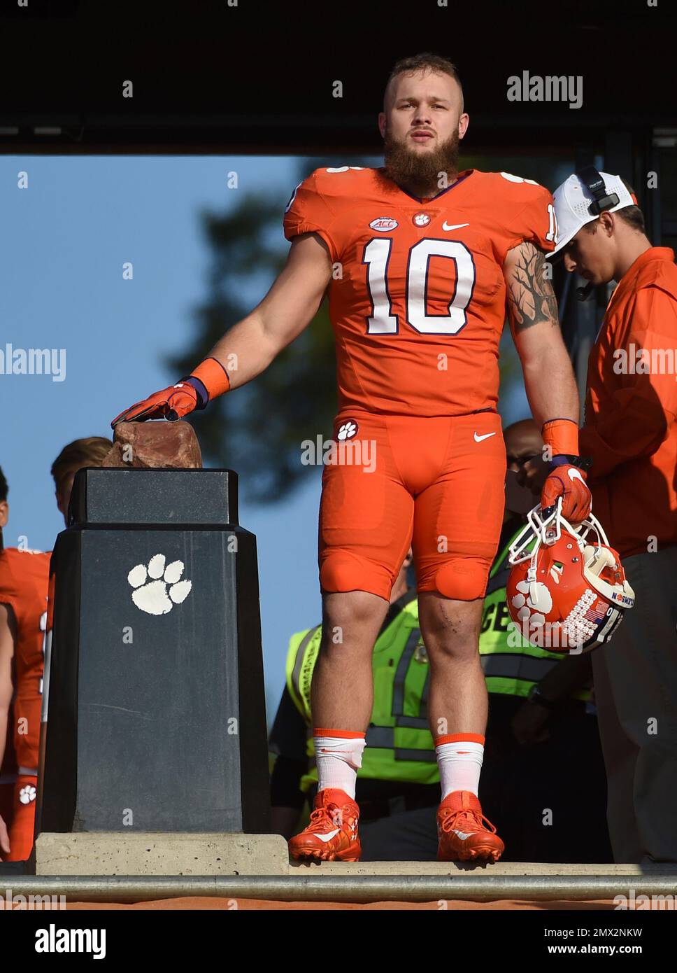 Clemson linebacker Ben Boulware (10) is introduced before an NCAA ...