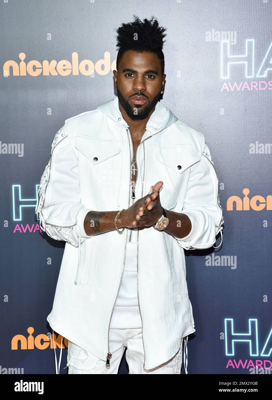 Singer Jason Derulo attends the 2016 Nickelodeon HALO Awards at Pier 36 ...