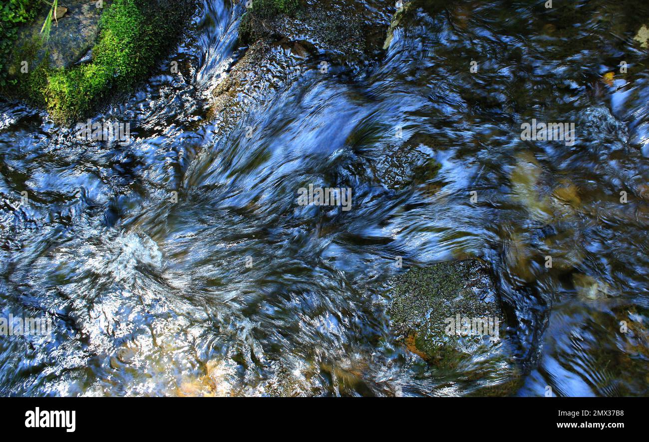 River breaker rocky coast hi-res stock photography and images - Alamy