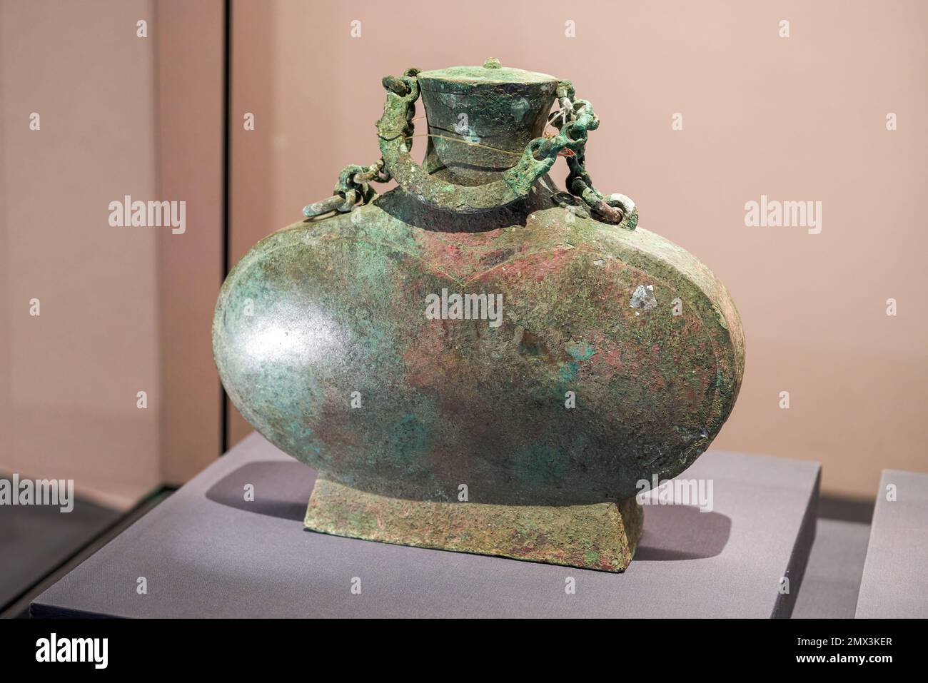 Exquisite Bronze Artifacts of Ancient China Stock Photo - Alamy