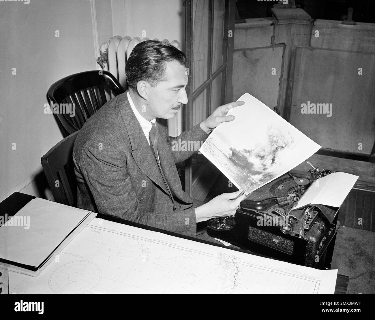 Stanley Johnston, Chicago Tribune correspondent is pictured in Chicago ...